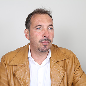 Michaël Ayari - Tribunes de la presse